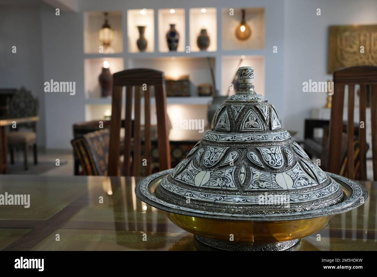 Arabic artifacts hi-res stock photography and images - Alamy