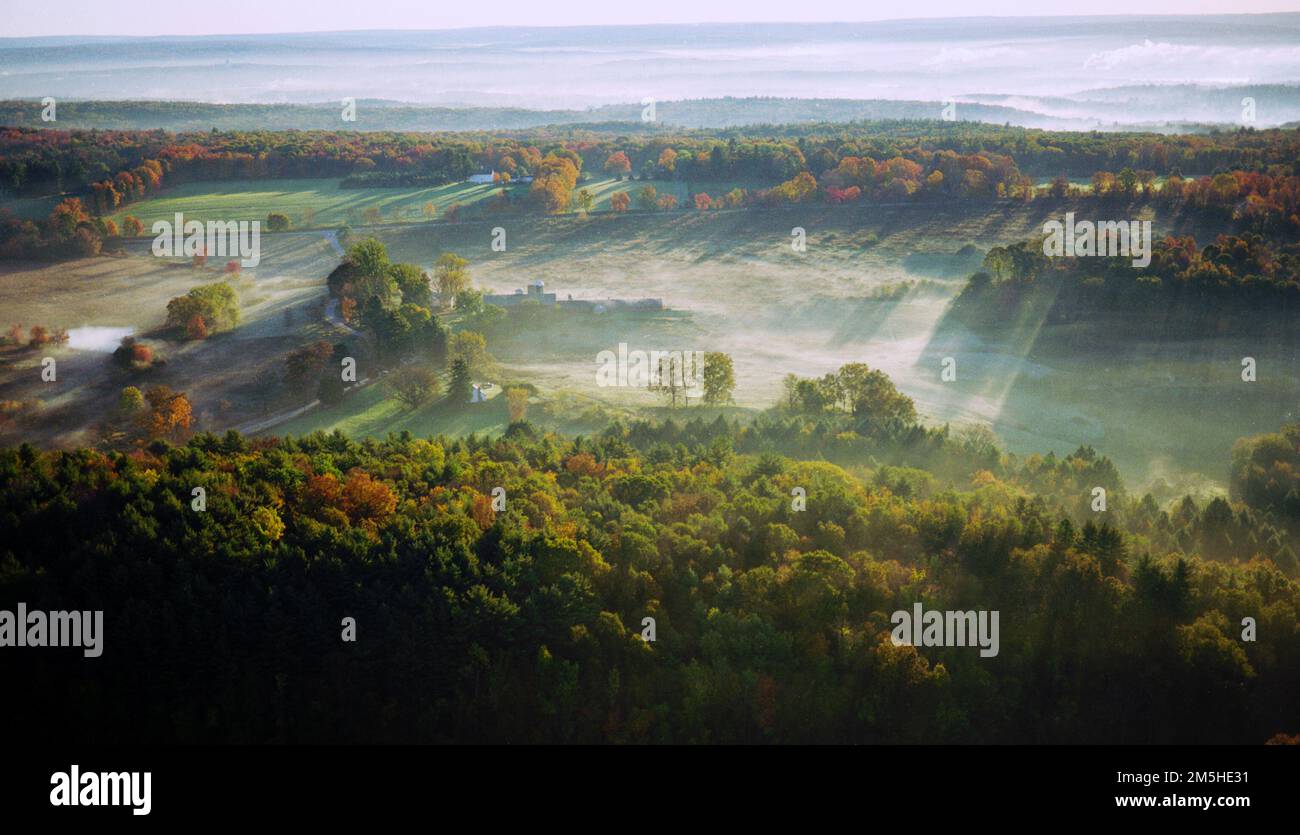 Connecticut state route 169 hi-res stock photography and images - Alamy