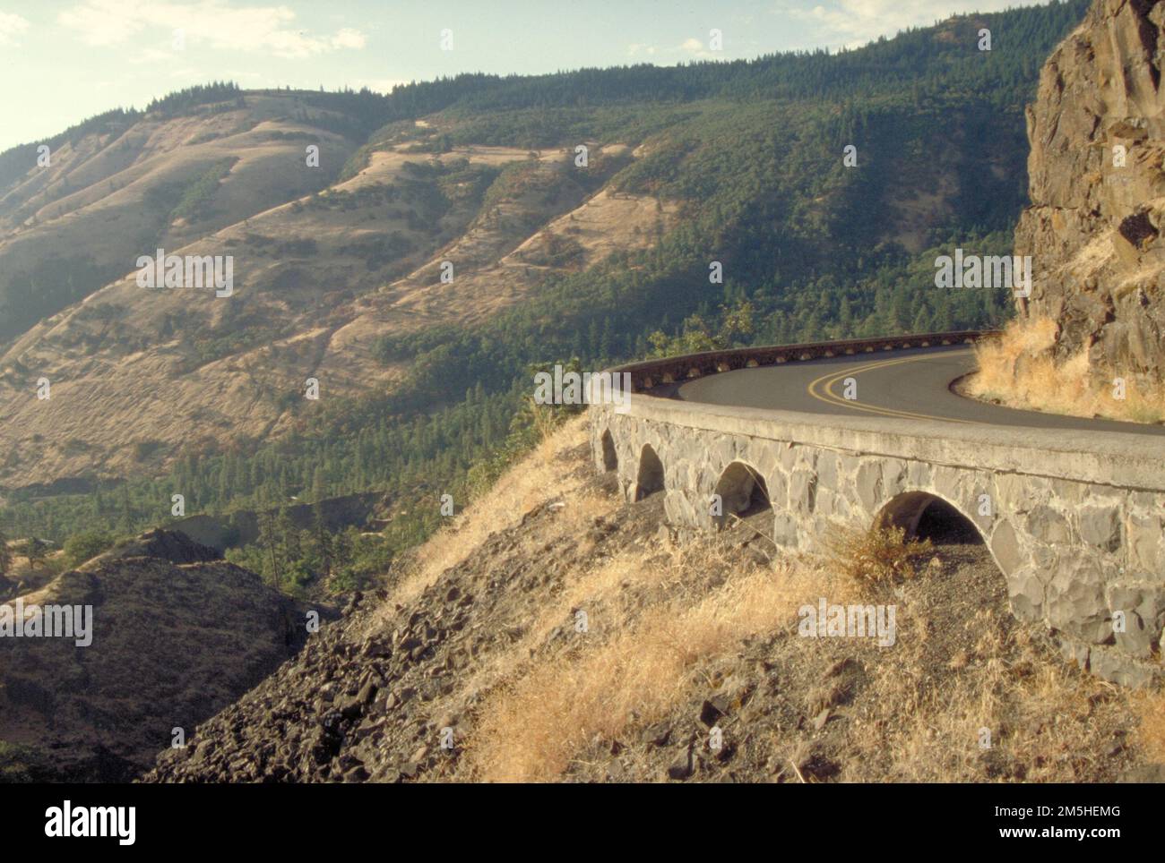 Historic Columbia River Highway - Stonework on the Rowena Loops ...