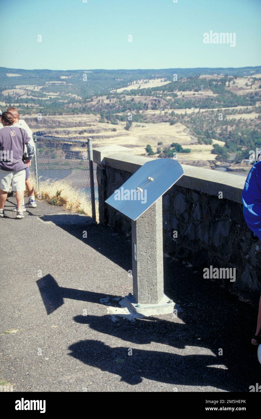 Historic Columbia River Highway - Interpretive Sign at Rowena Loops ...