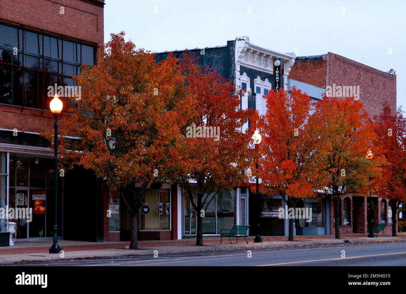 Wetlands and Wildlife Scenic Byway - Main Street in Downtown Great Bend ...
