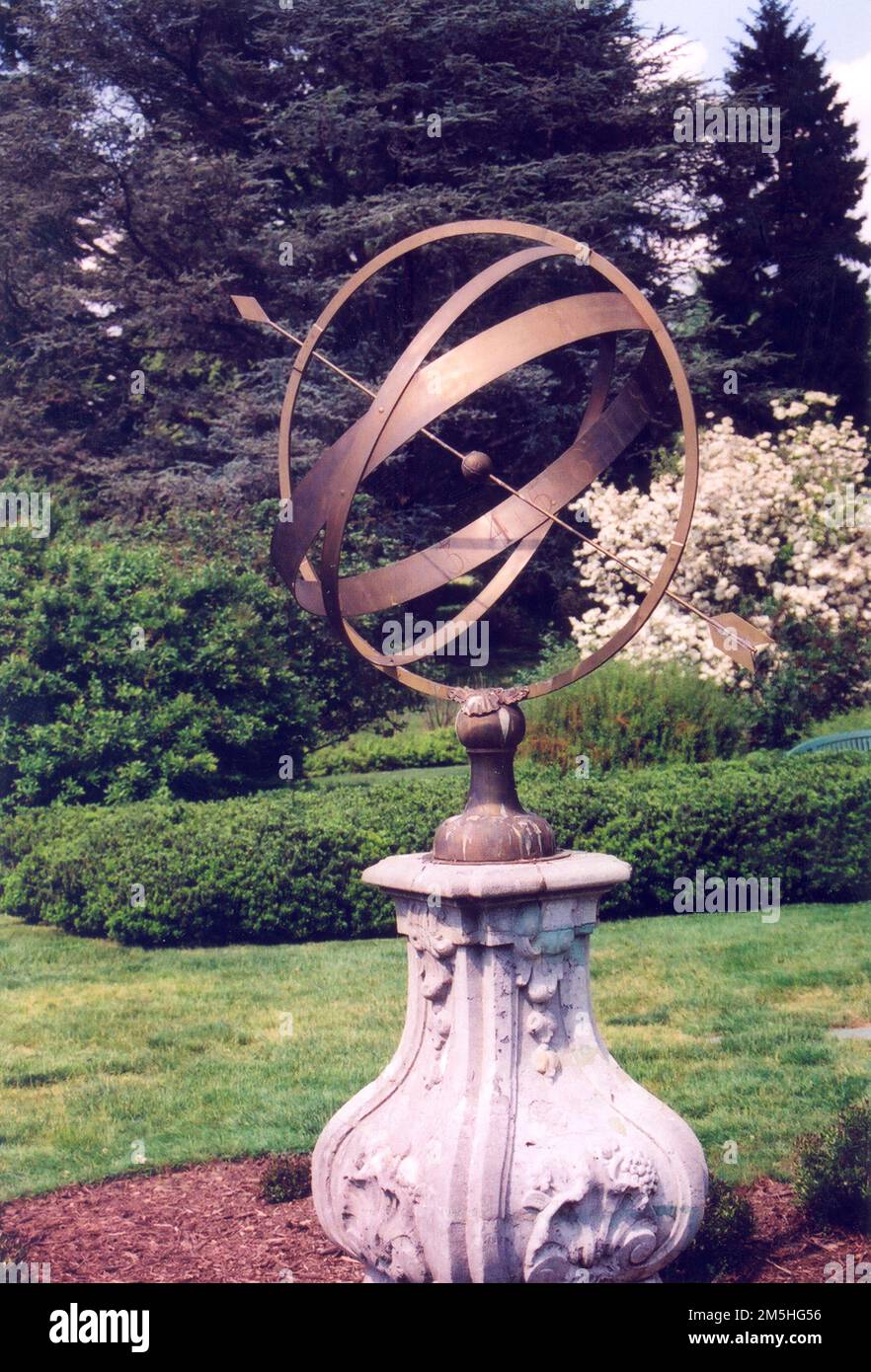 Brandywine Valley Scenic Byway - Sundial Garden at Winterthur. The sun ...