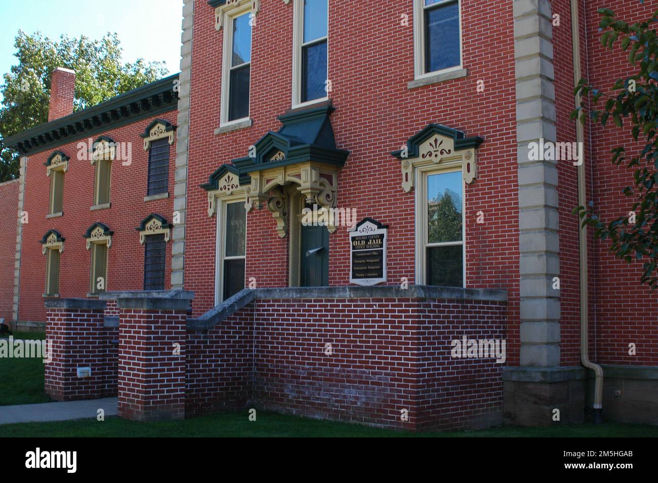 Amish Country Byway - Old Jail in Millersburg. The old red brick jail ...