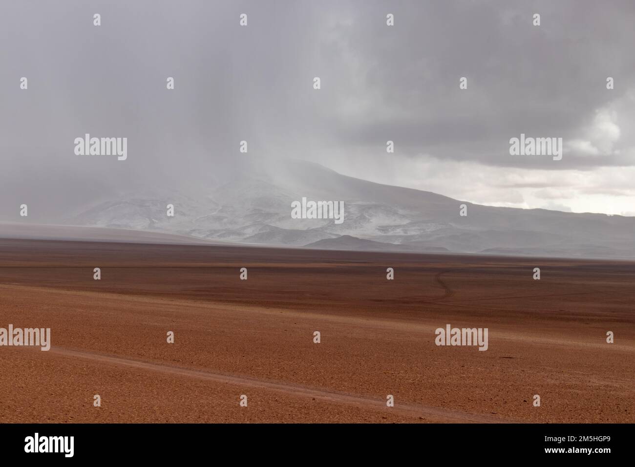 Snow falling over Atacama desert in Chile, the dryest and most extreme ...