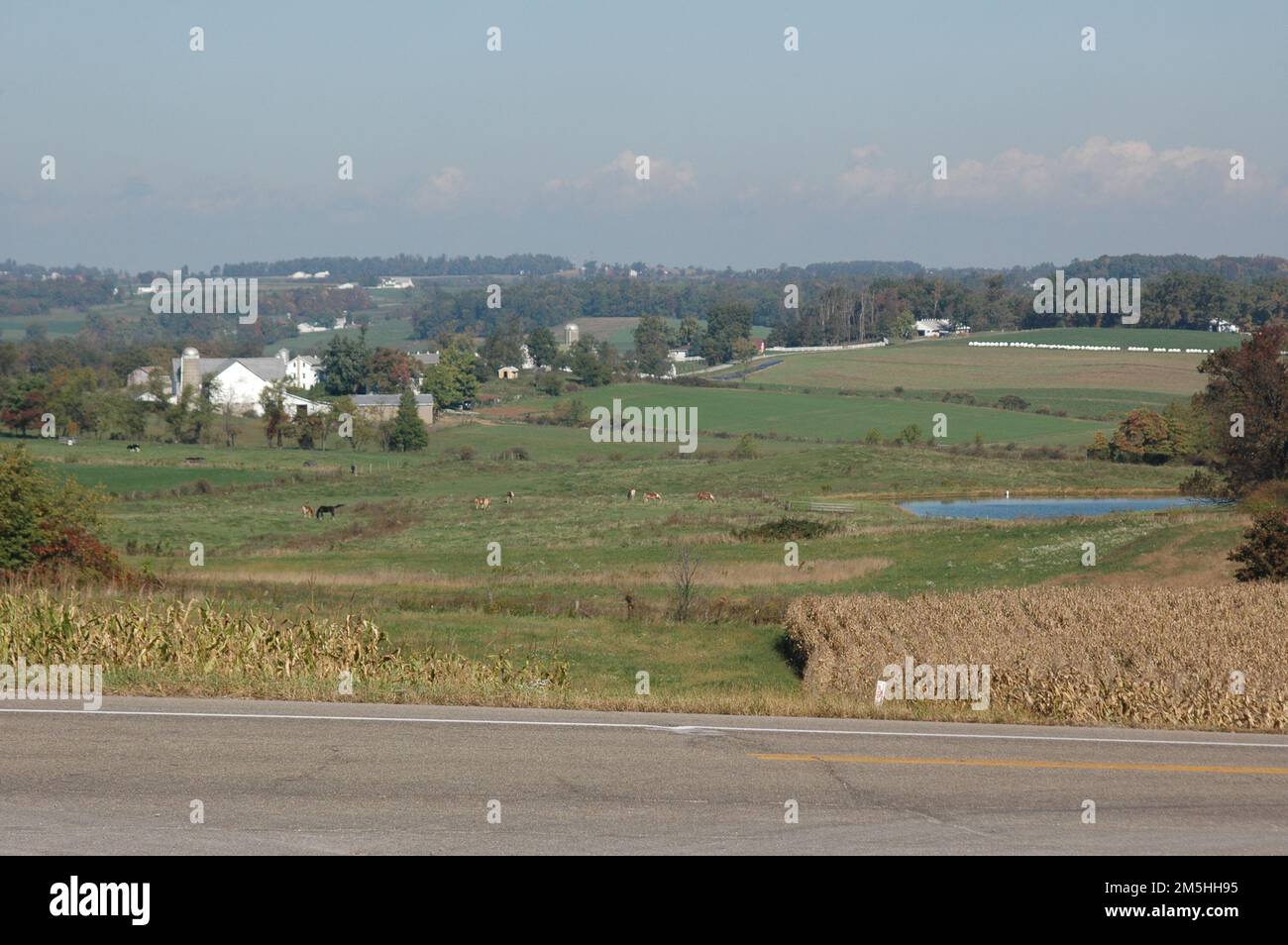 Amish Country Byway - Amish Country Farms. Ordered farms and fields ...
