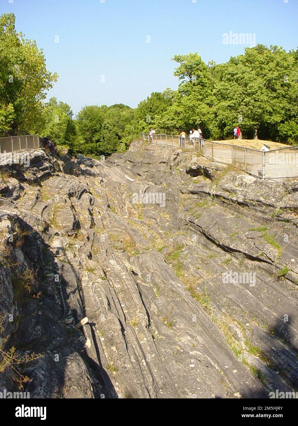 Lake Erie Coastal Ohio Trail - Glacial Grooves at Kelleys Island. The ...