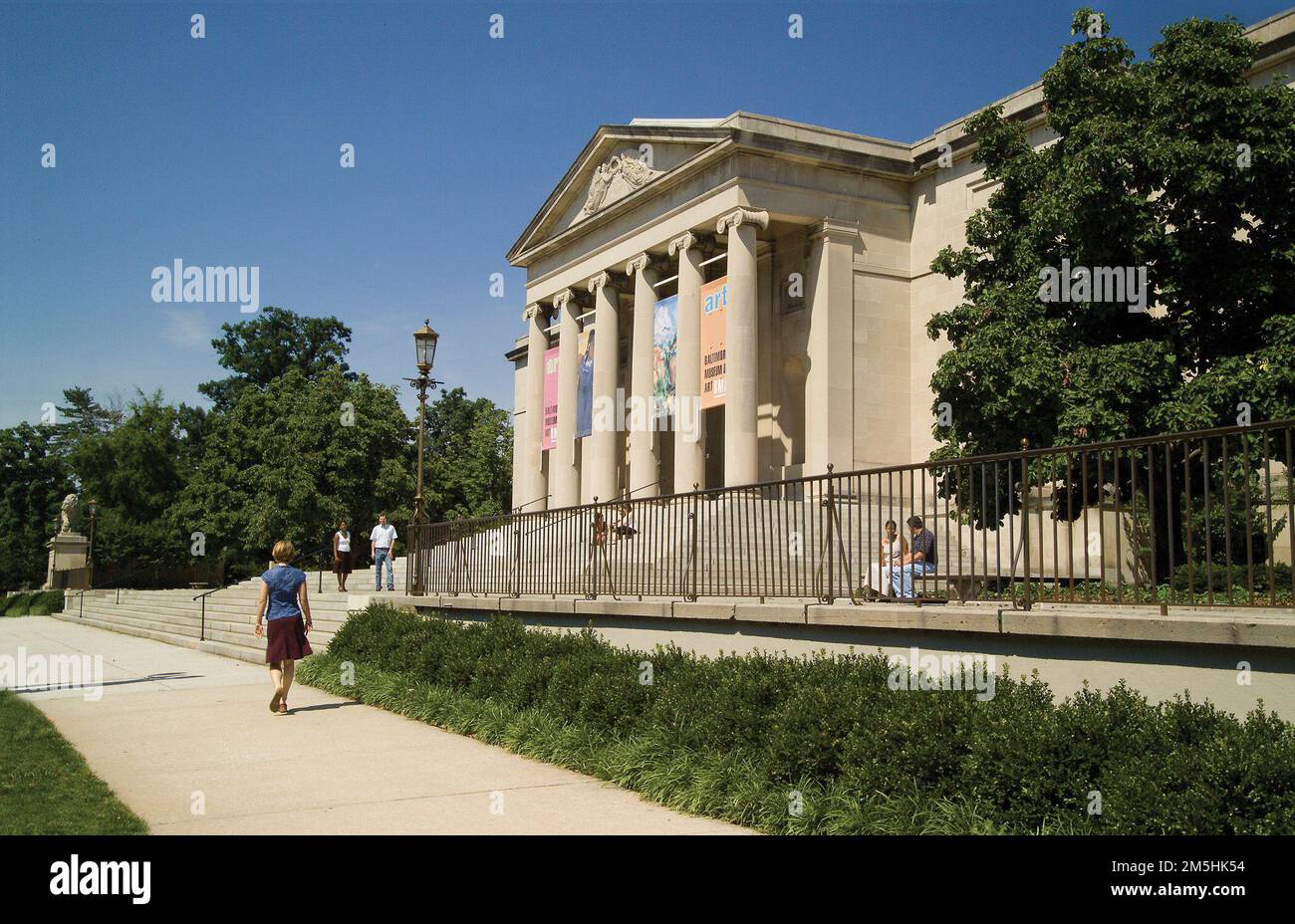 Baltimore's Historic Charles Street - Walking Toward Baltimore Museum ...
