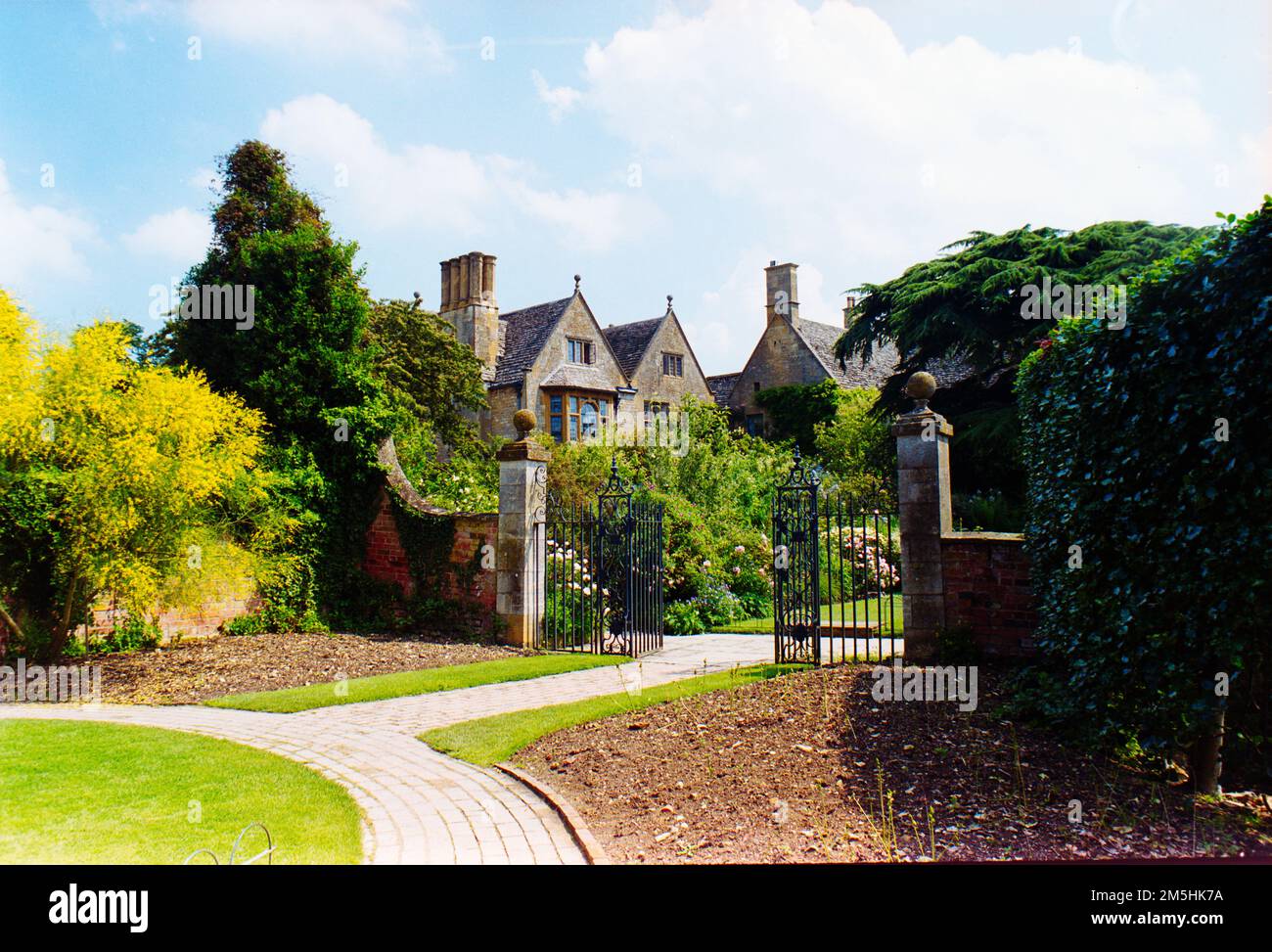 Hidcote manor and gardens hi-res stock photography and images - Alamy