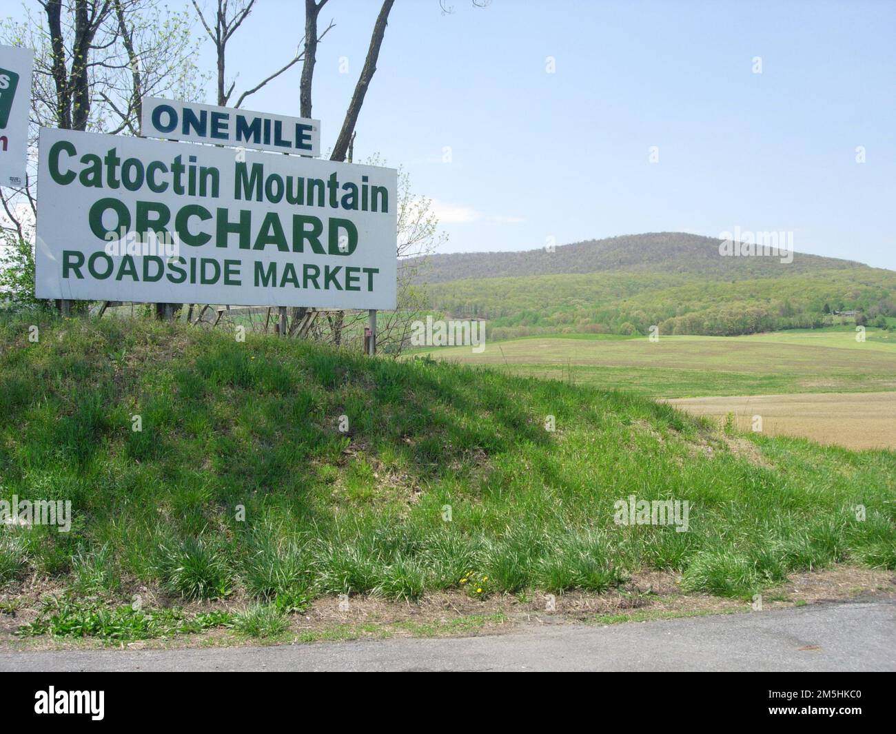 Journey Through Hallowed Ground Byway - Roadside Orchard Sign. A sign ...