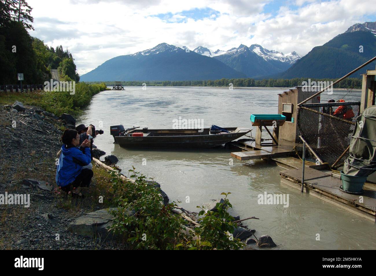 Haines Highway - Valley of the Eagles - Visitors Viewing Fish Wheel ...
