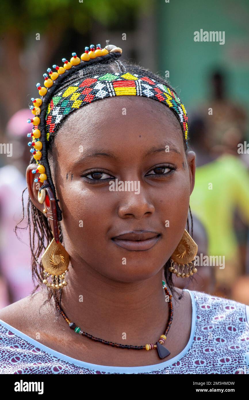 Braid styles hi-res stock photography and images - Alamy