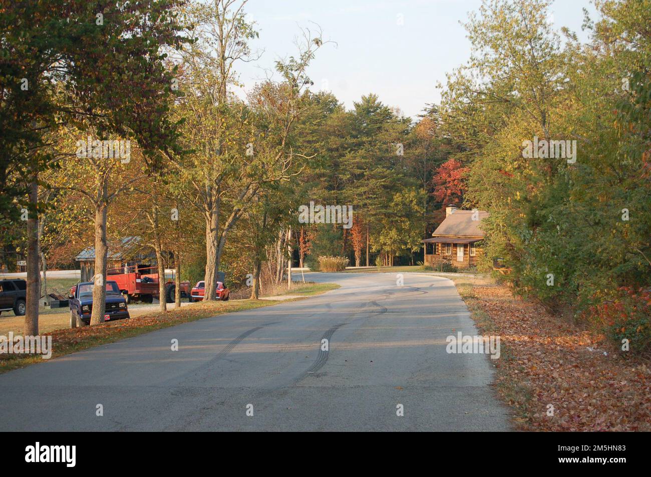 Red River Gorge Scenic Byway - Pine Ridge. A few houses and a cabin on ...