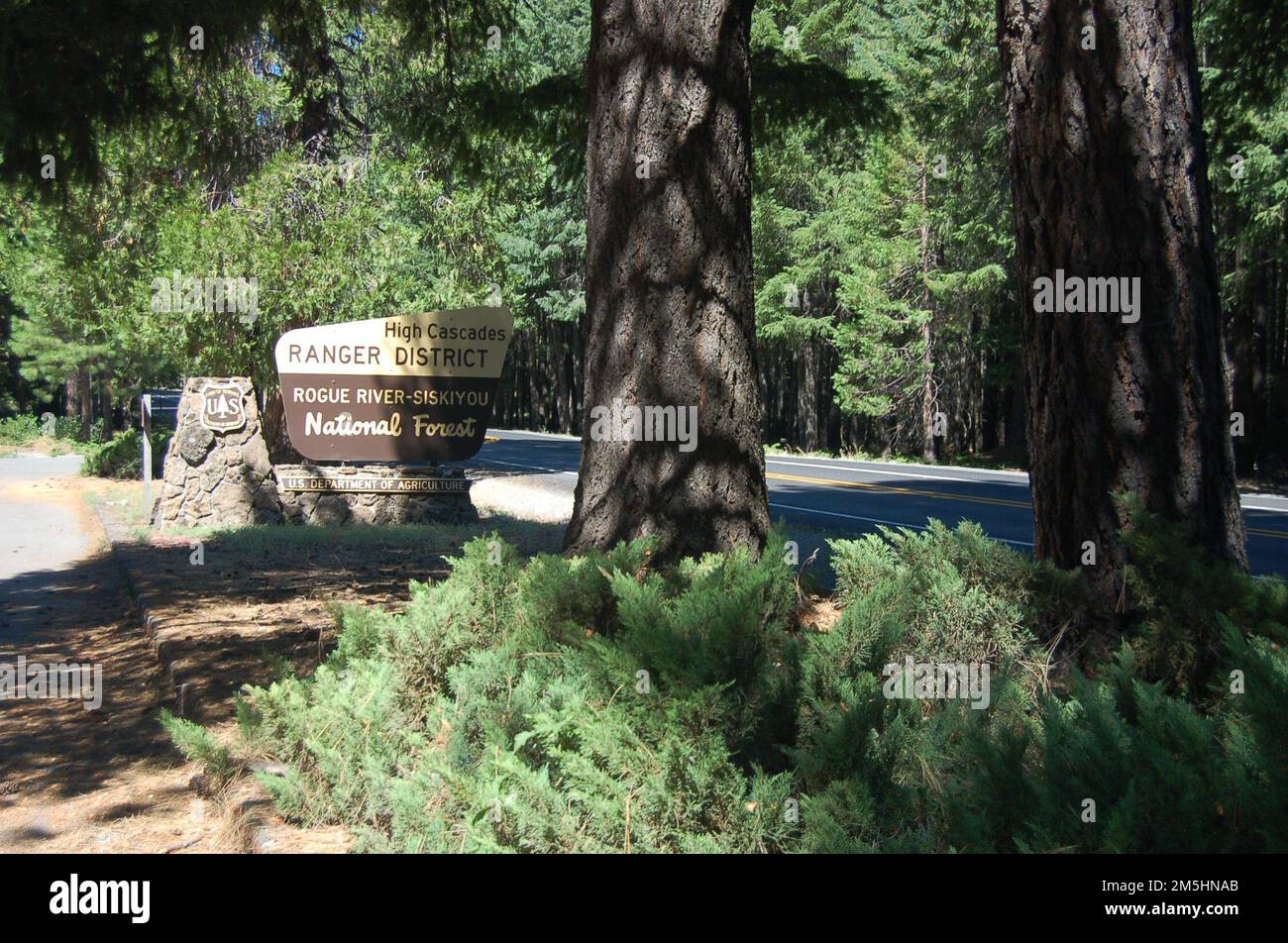 Rogue-Umpqua Scenic Byway - In the Rogue River-Siskiyou National Forest ...