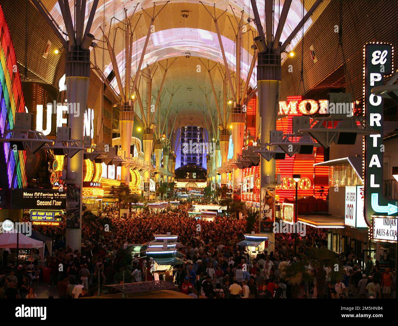 115 feet long hi-res stock photography and images - Alamy