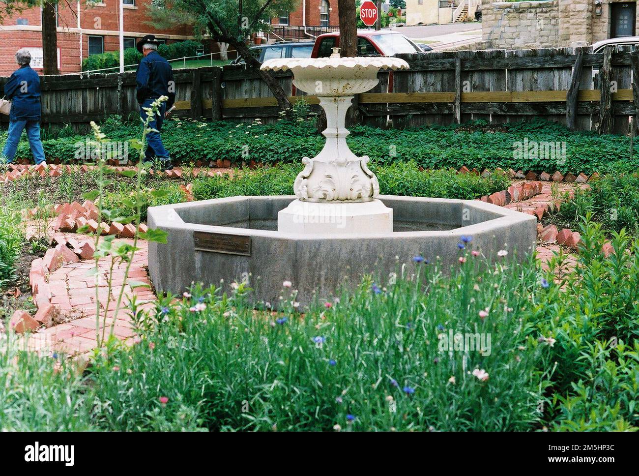 Santa Fe Trail - Victorian Garden at Baca Bloom Mansion. Flora ...