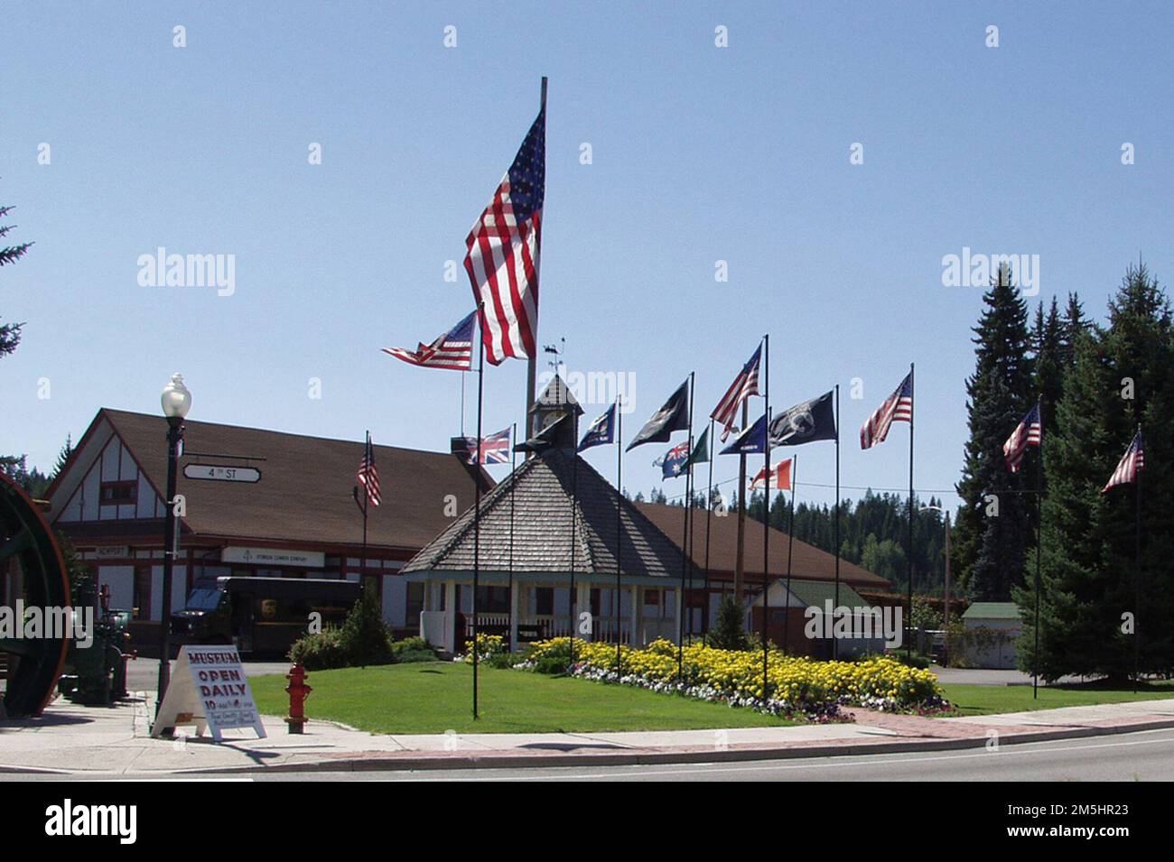 International Selkirk Loop - Historic Museum, Centennial Plaza ...