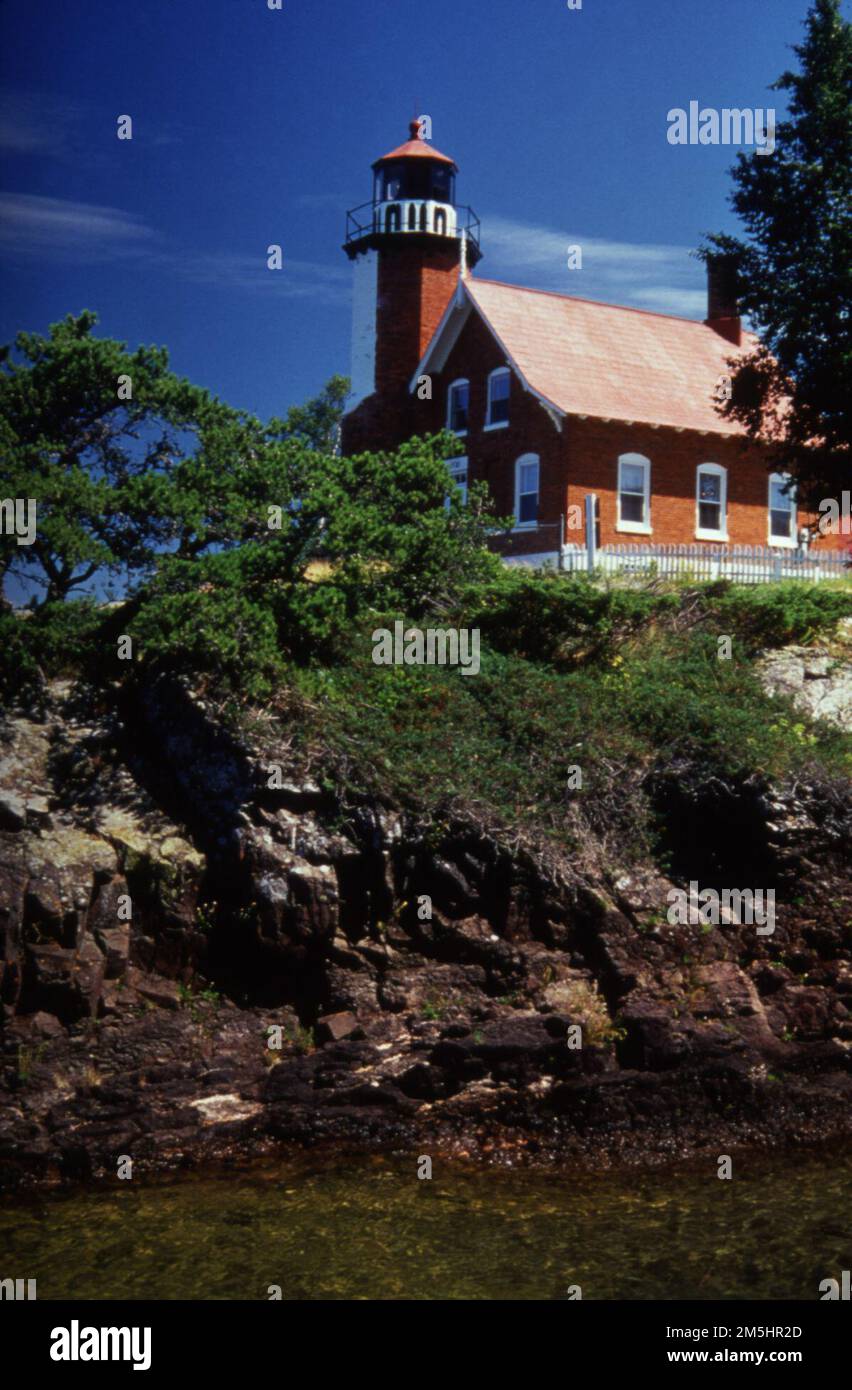 Copper Country Trail - Eagle Harbor Lighthouse. The red and white ...