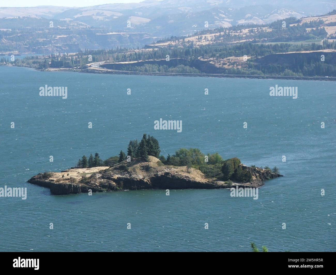 Historic Columbia River Highway - Overlooking "Chicken Charlie's Island ...