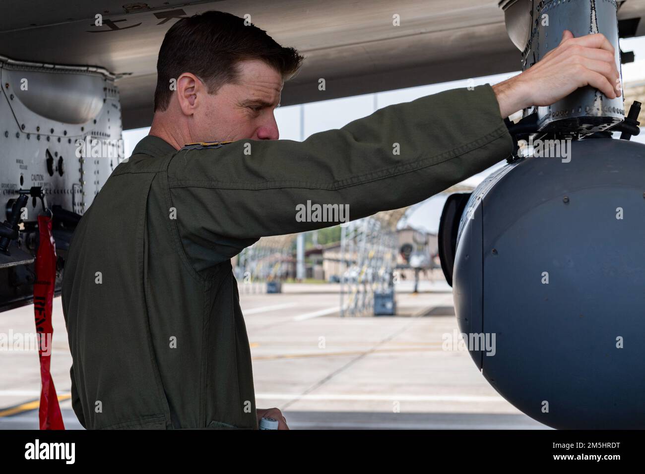 Flying crew chiefs hi-res stock photography and images - Alamy