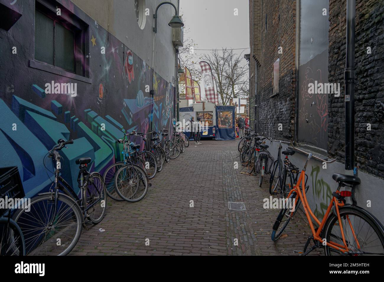 Graffiti alley netherlands hi-res stock photography and images - Alamy