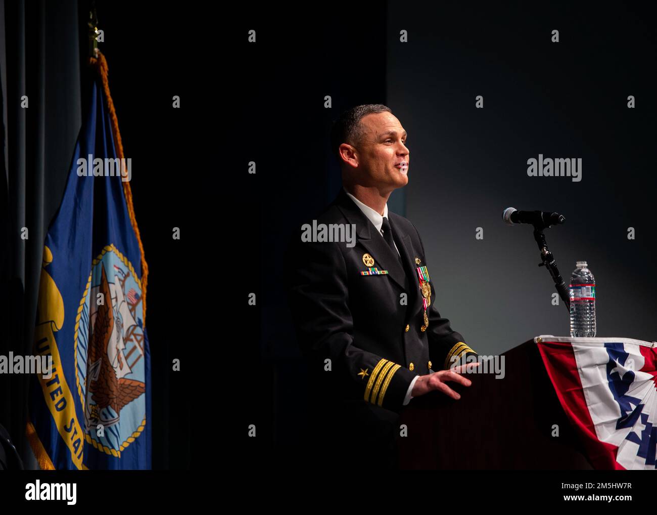 SILVERDALE, Wash. (March 18, 2022) – U.S. Navy Cmdr. Eric Hunter, from ...