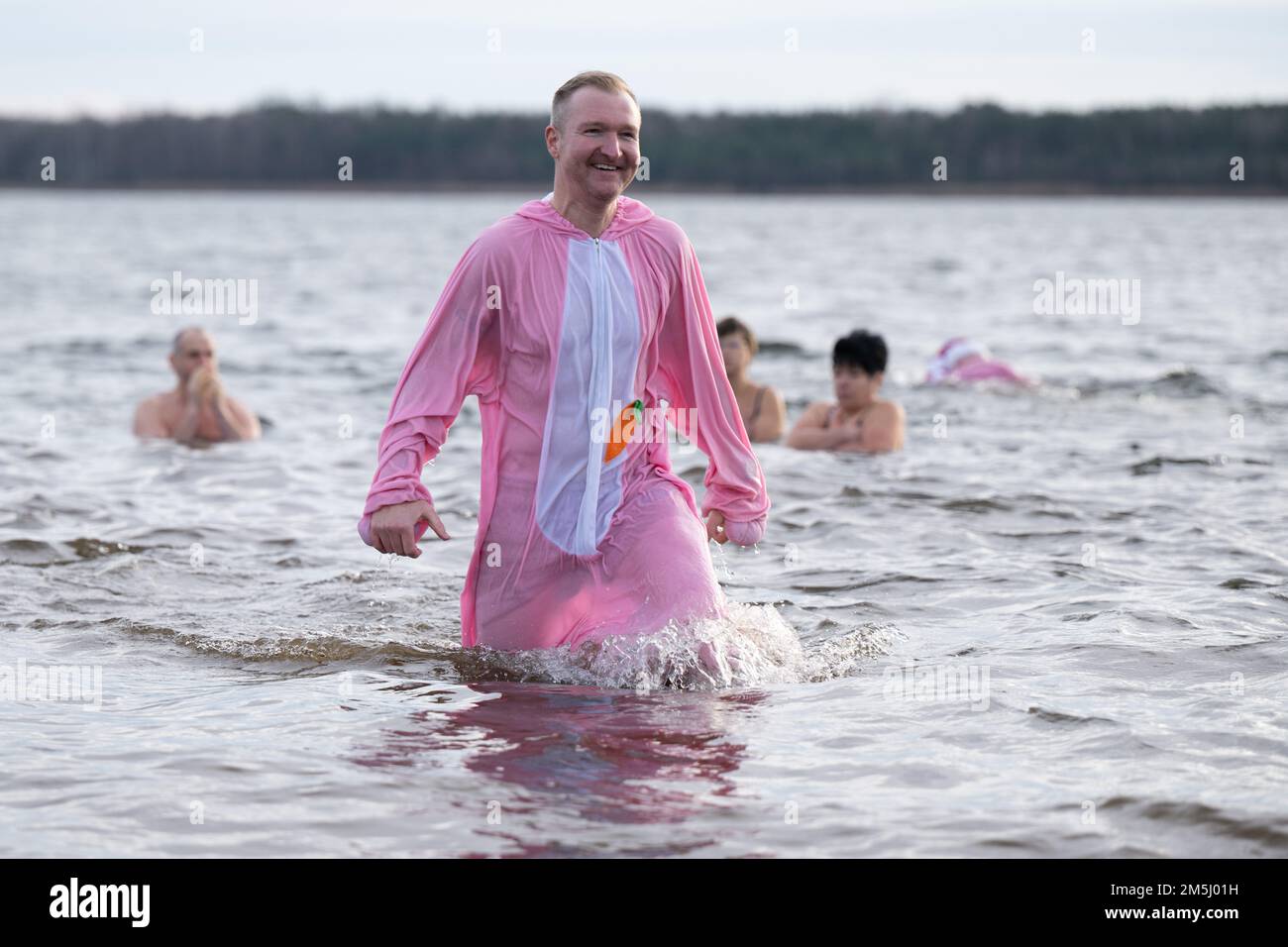 Lohsa, Germany. 29th Dec, 2022. Thomas Leberecht wears a bunny costume ...