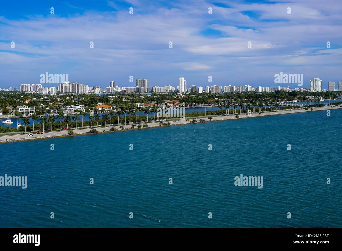 Miami, FL USA - 12 12 2022: Beautiful aerial panoramic view of the city ...