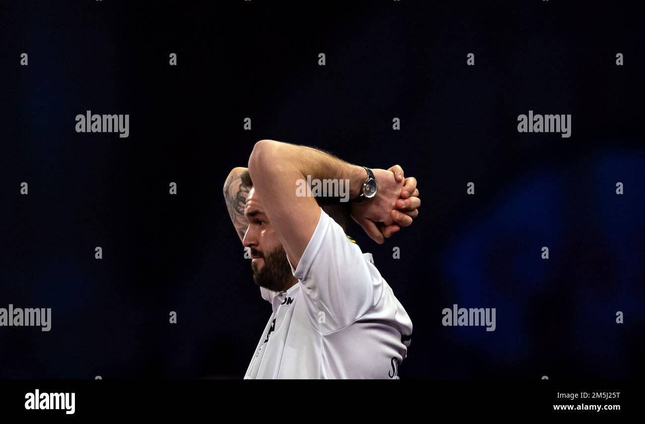 Ross smith darts hi-res stock photography and images - Alamy