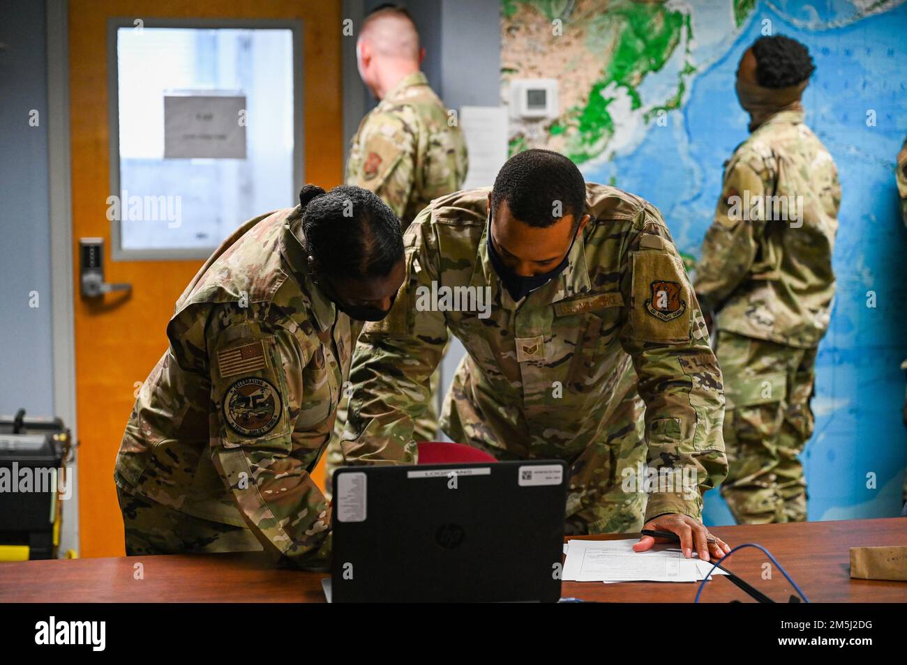 18 communications squadron hi-res stock photography and images - Alamy