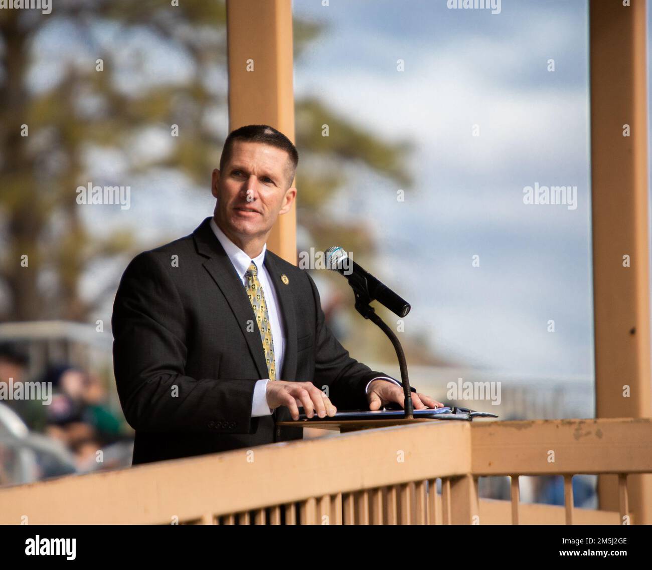 Retired Sergeant Major of the Army Dan Dailey welcomed basic training ...