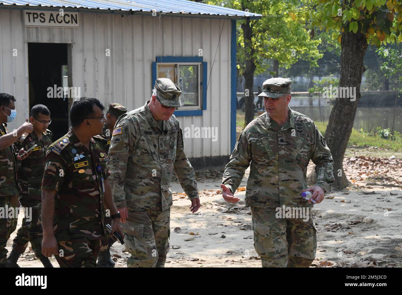 U.S. Army Lt. Col. Marc Mouser (right) and Sgt. 1st Class Pat Dean ...