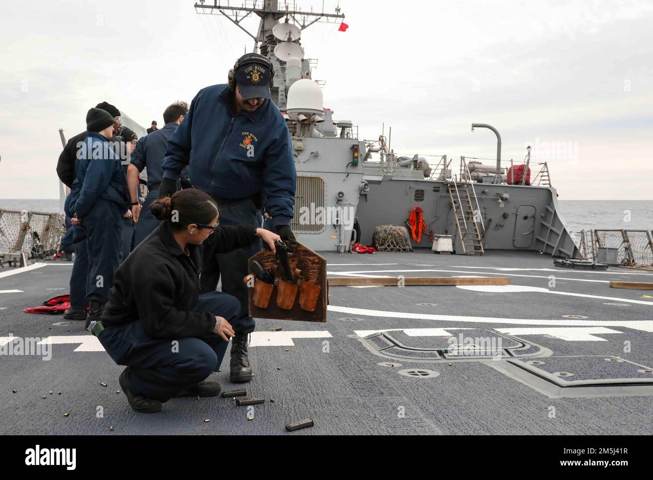 220318-N-UN585-1227 MEDITERRANEAN SEA (March 18, 2022) Gunner's Mate ...