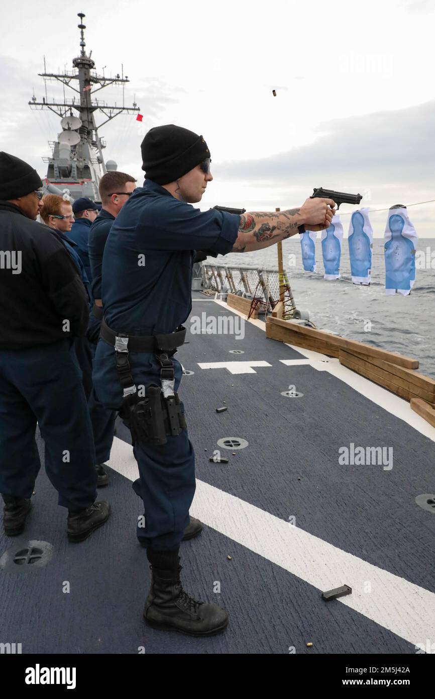 220318-N-UN585-1303 MEDITERRANEAN SEA (March 18, 2022) Fire Controlman ...