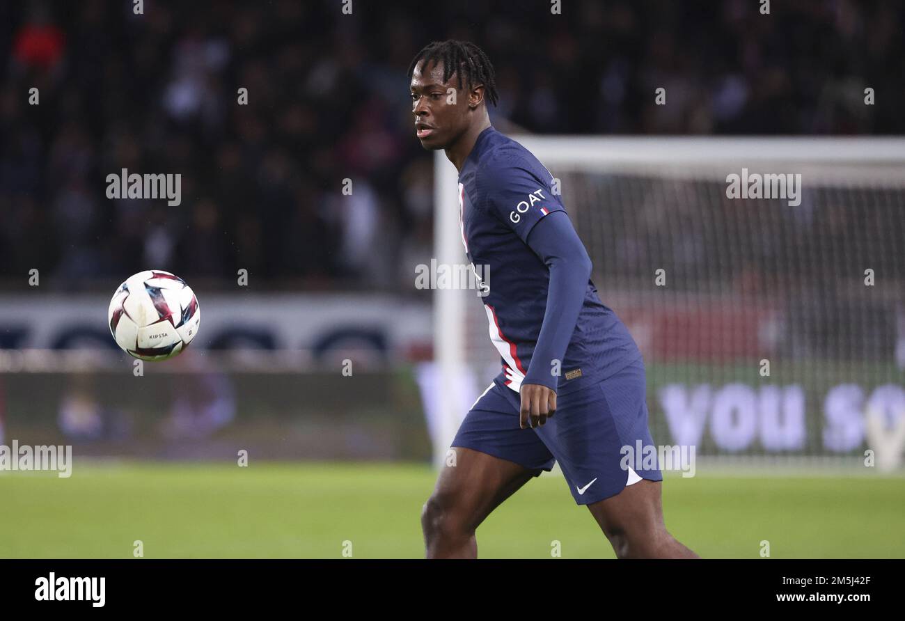 El chadaille bitshiabu hi-res stock photography and images - Alamy