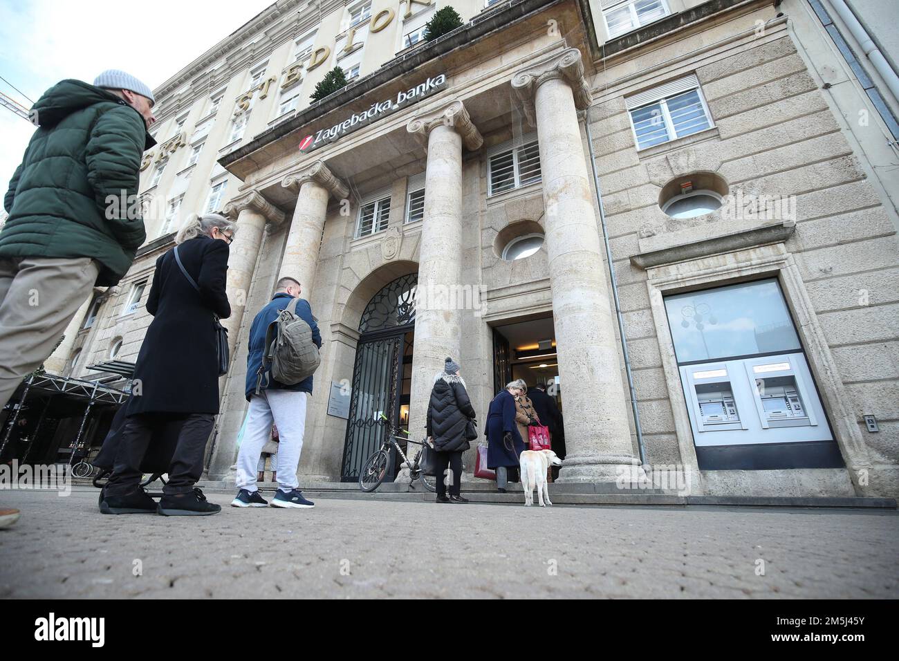 Crowds In Front Of ATMs And Banks In The City Center Due To The crowds-in-front-of-atms-and-banks-in-the-city-center-due-to-the