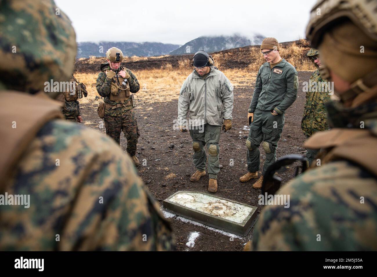 U.S. Marine Corps combat engineers with Battalion Landing Team 1/5, and ...