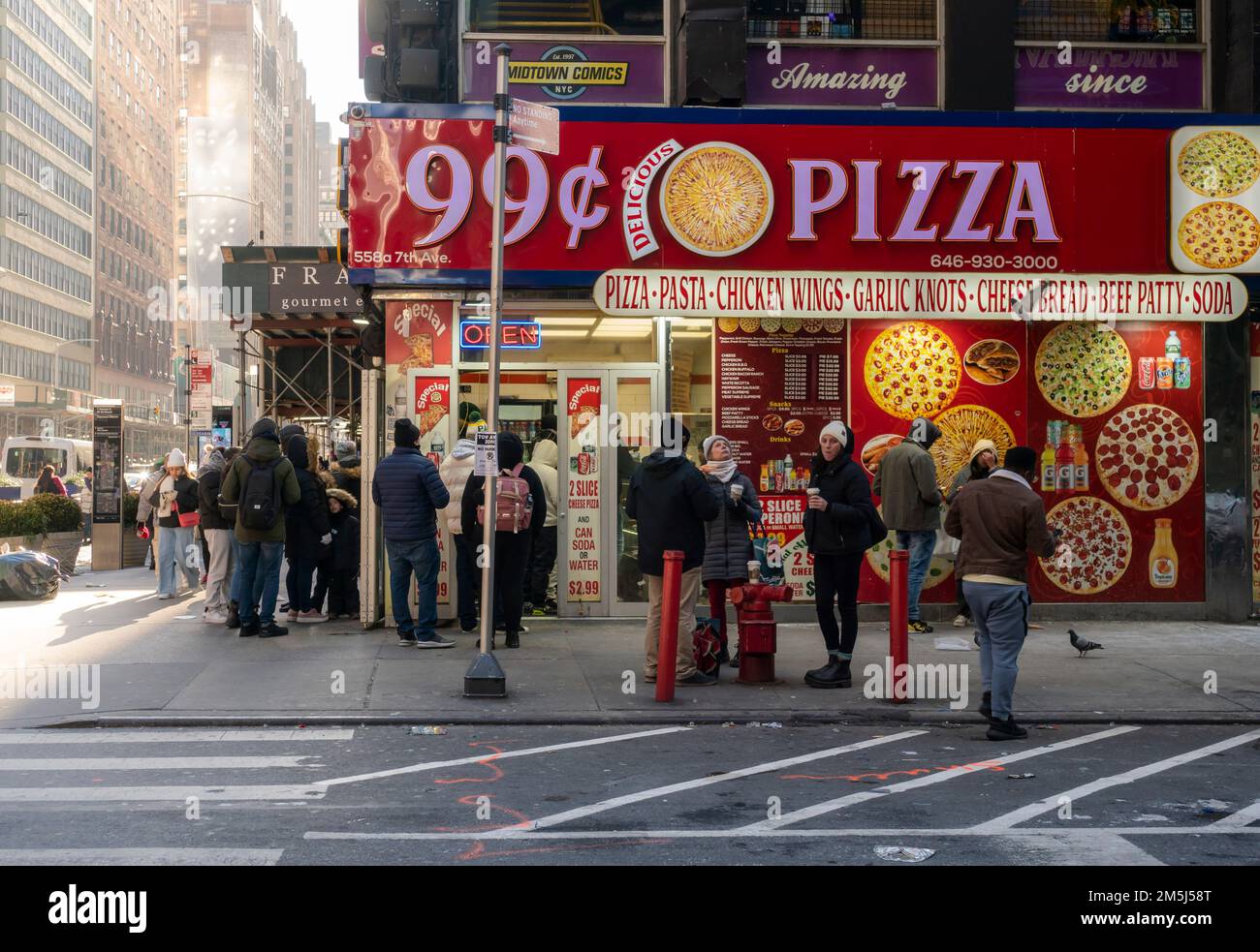 Restaurant restaurants food dining counter hi-res stock photography and ...