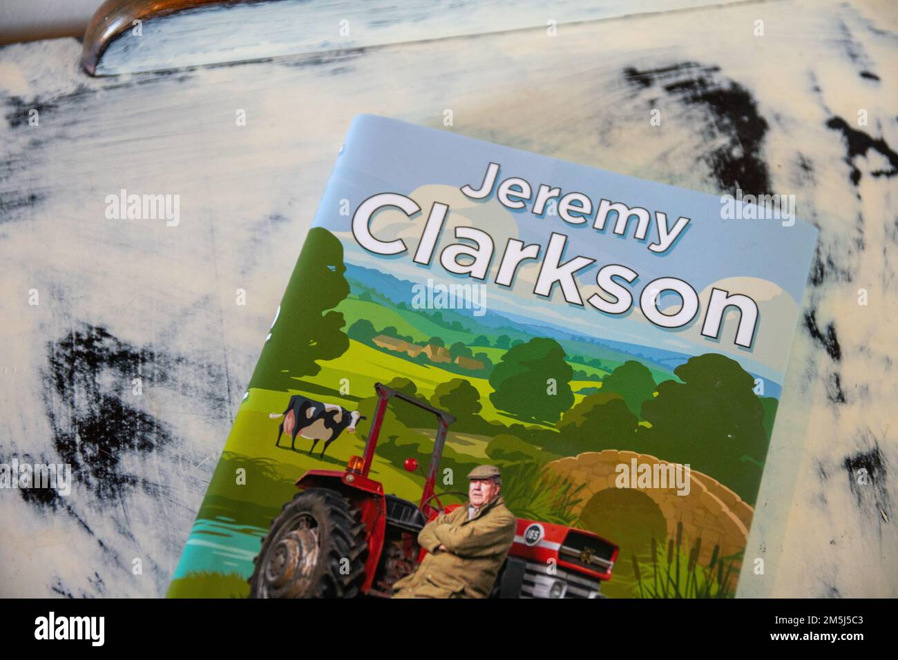 Durham, UK - 29th December 2022: Jeremy Clarkson's book Diddly Squat, a ...