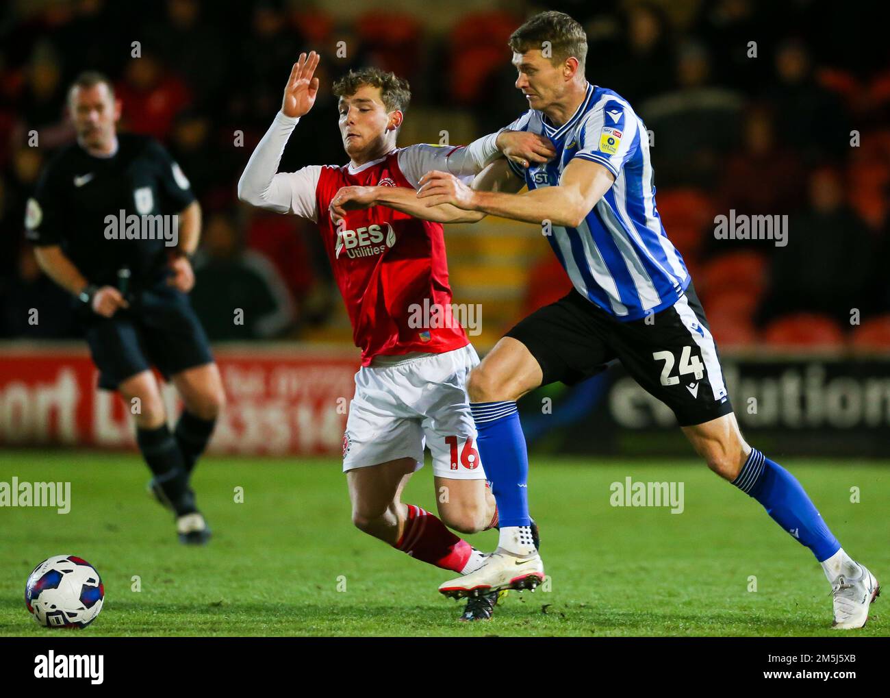 Fleetwood Town's Lewis Warrington and Sheffield Wednesday's Michael ...
