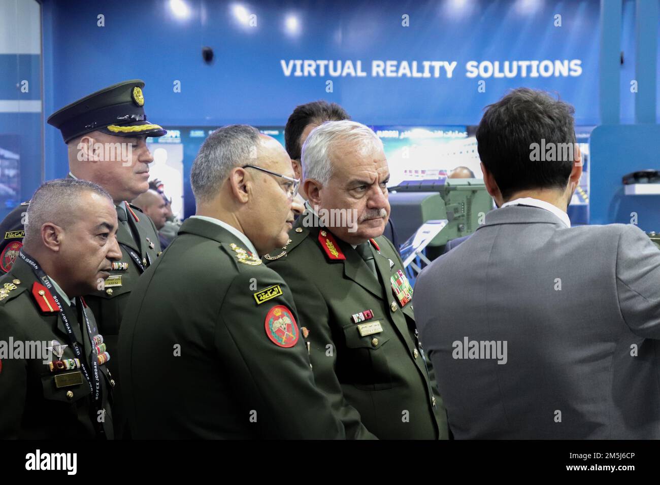 Military command team hi-res stock photography and images - Alamy
