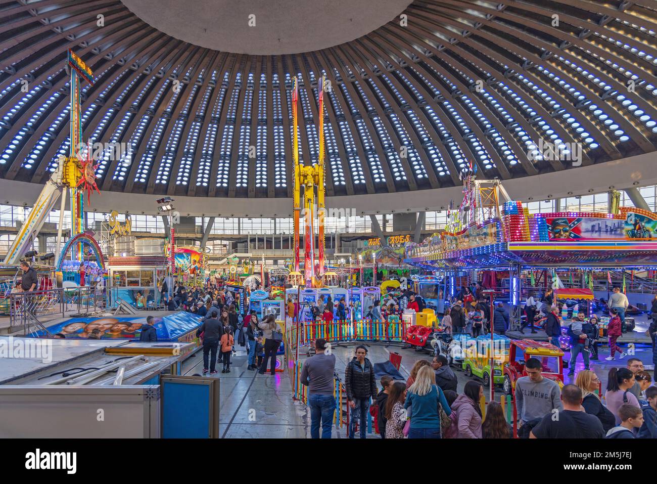 Belgrade, Serbia - December 25, 2022: Crowd of People at Amusement Park ...