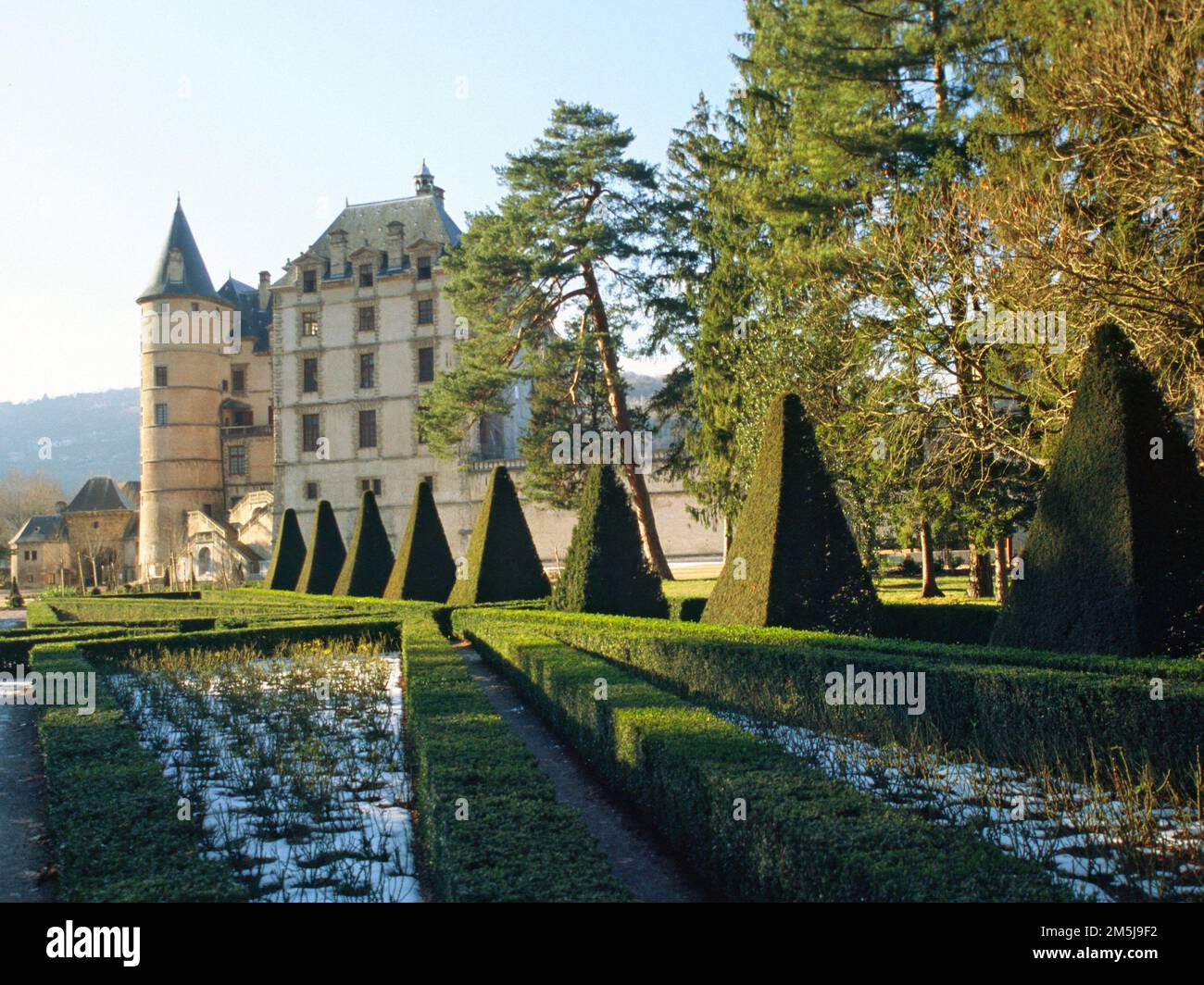 Vizille castle in winter Stock Photo - Alamy