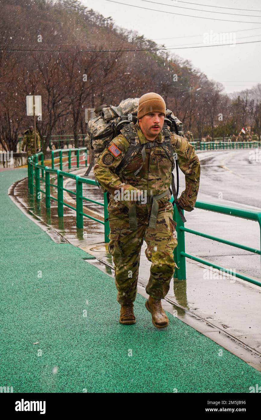 220319-A-DZ781-0017 South Korea (March 19, 2022) U.S. ARMY SOLDIERS ...
