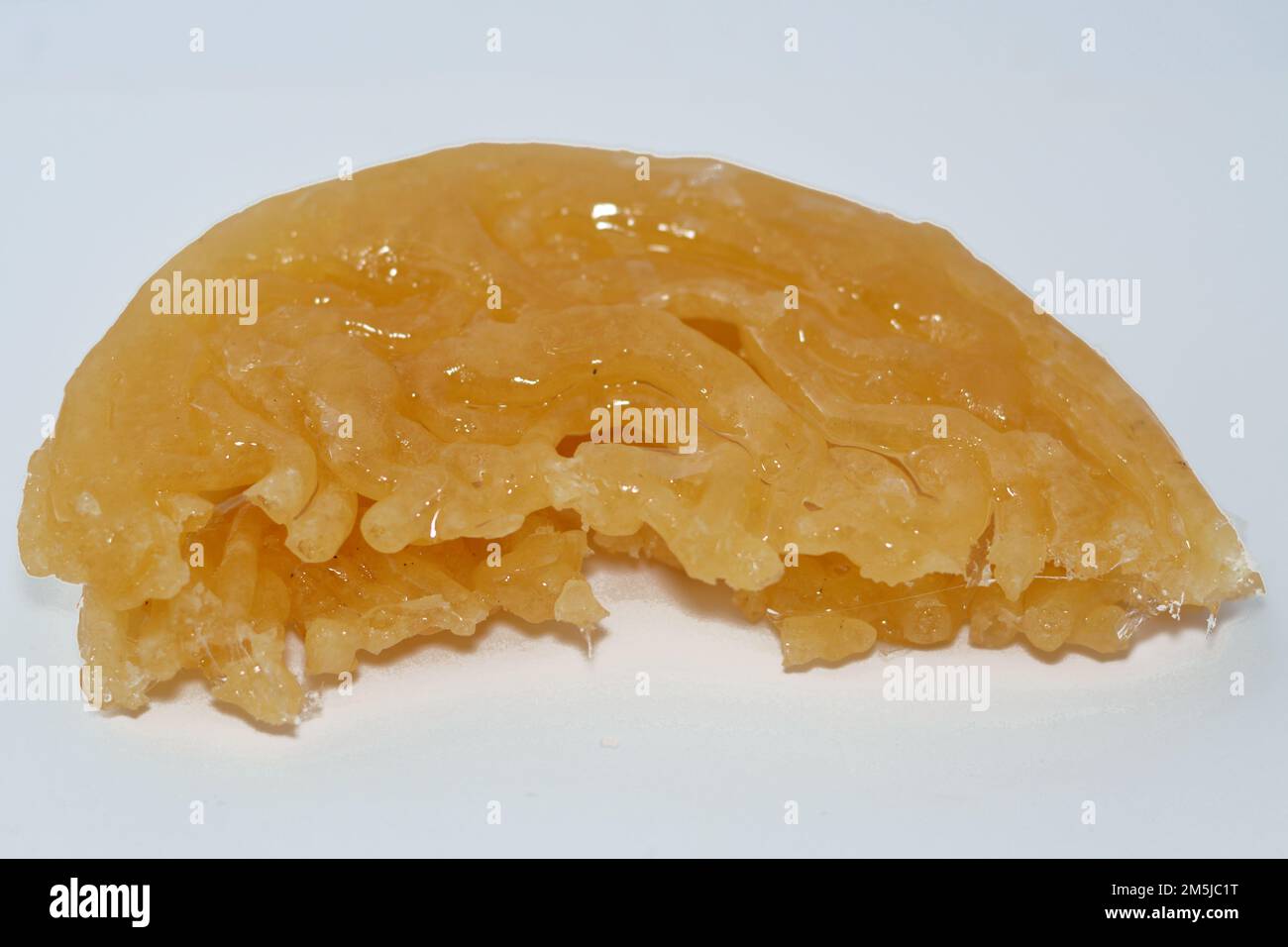 Egyptian Meshabek, It is a rounded sweet made of a deep-fried crunchy ...