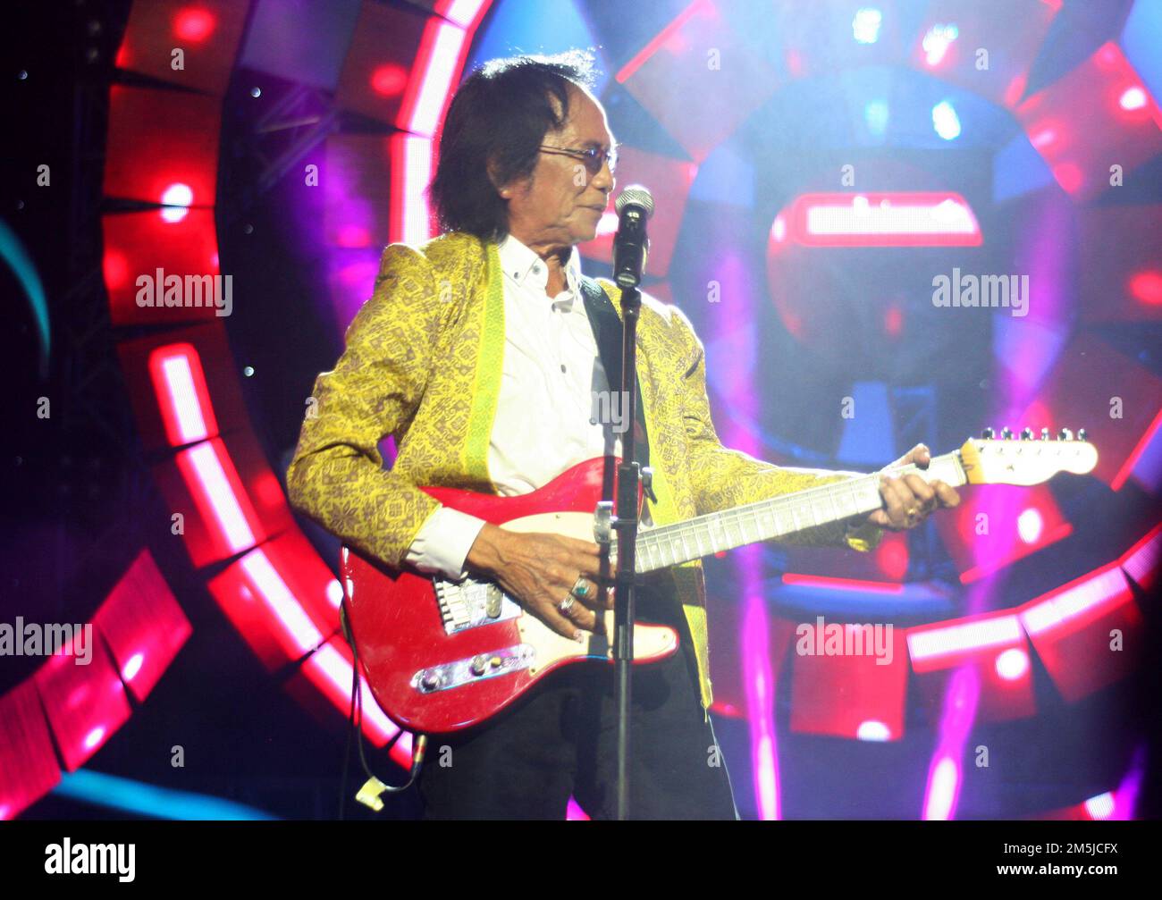 Koes plus hi-res stock photography and images - Alamy