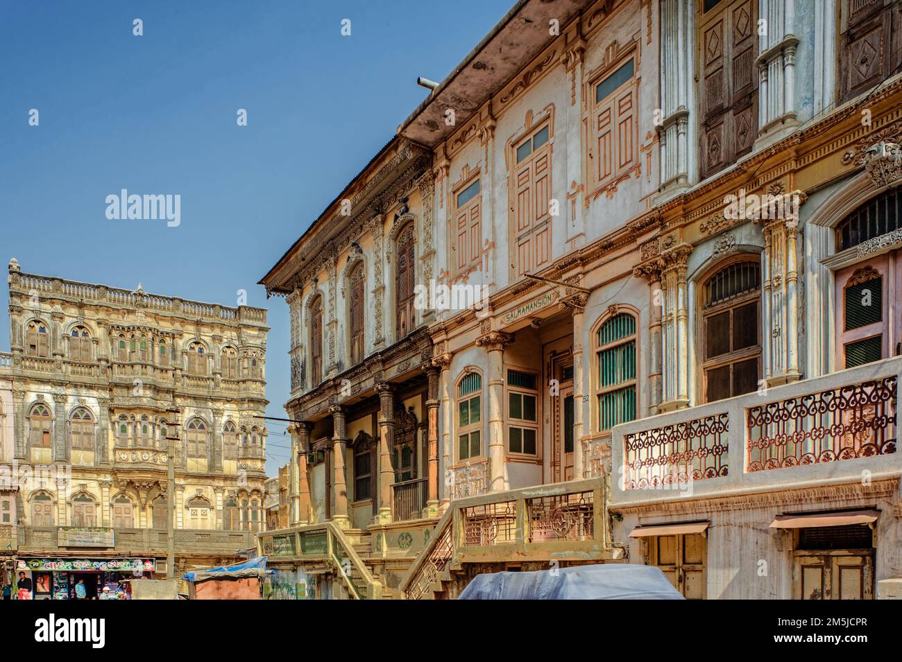 01 28 2010 European flavour old Havelis and Victorian mansions at Bohra ...