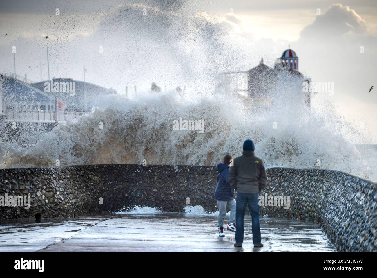 Brighton, December 29th 2022: Rough seas and high winds on the south coast once again gave ...