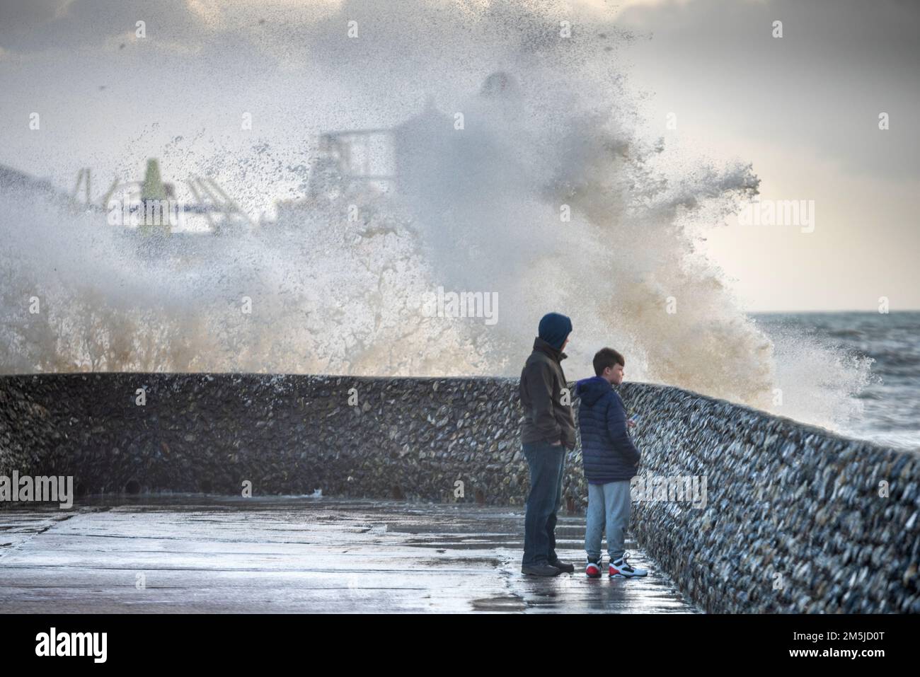 Brighton, December 29th 2022: Rough seas and high winds on the south coast once again gave ...
