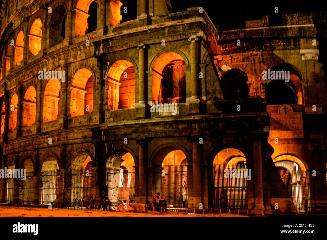 The Colosseum in Rome at night with beautiful lighting Stock Photo - Alamy