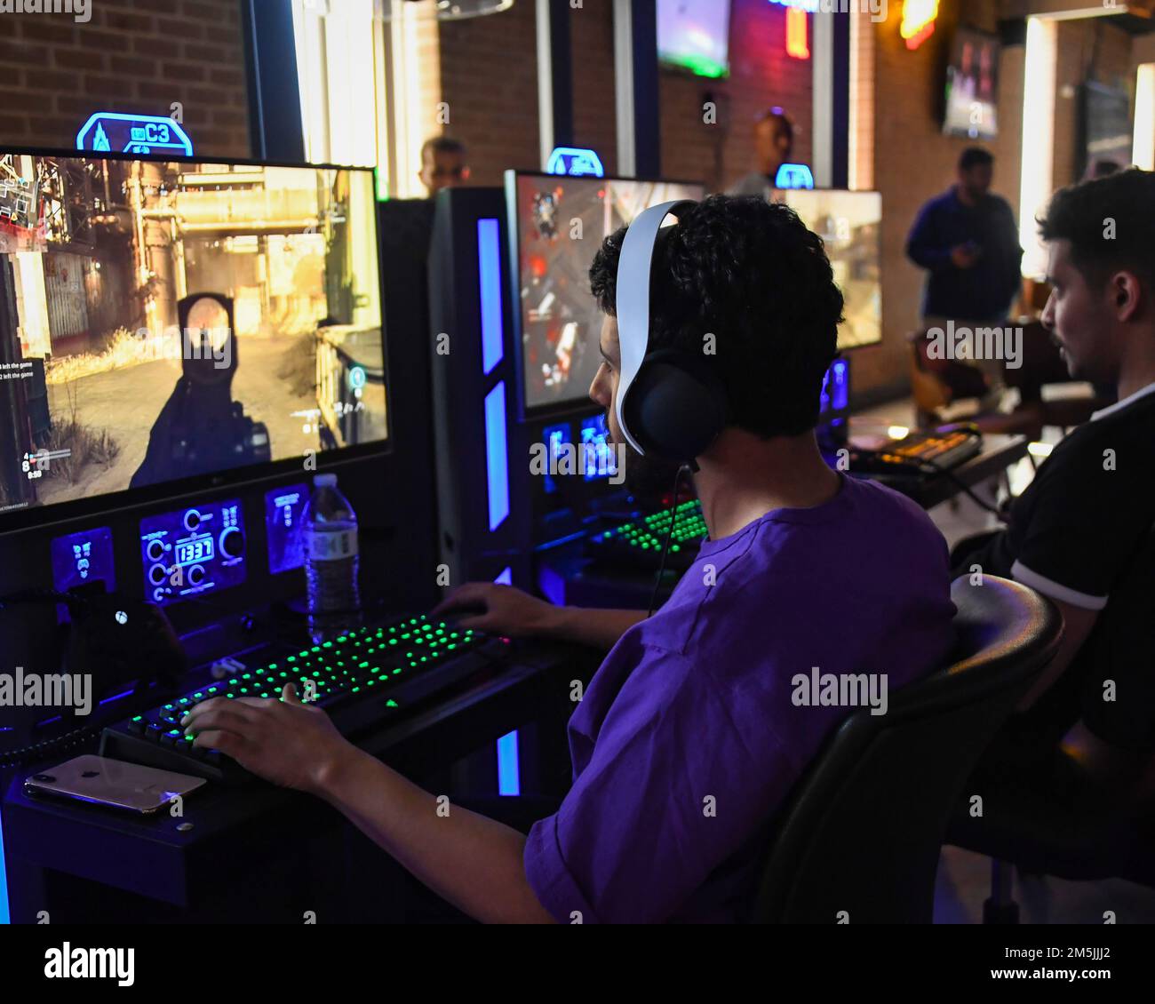 A Royal Saudi Air Force Airman looks for his next kill in Call of Duty ...